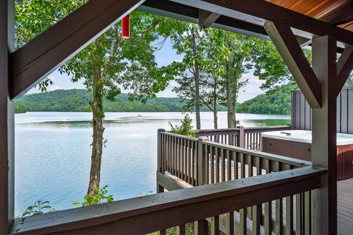 Cabin 12 | Mitchell Creek Marina