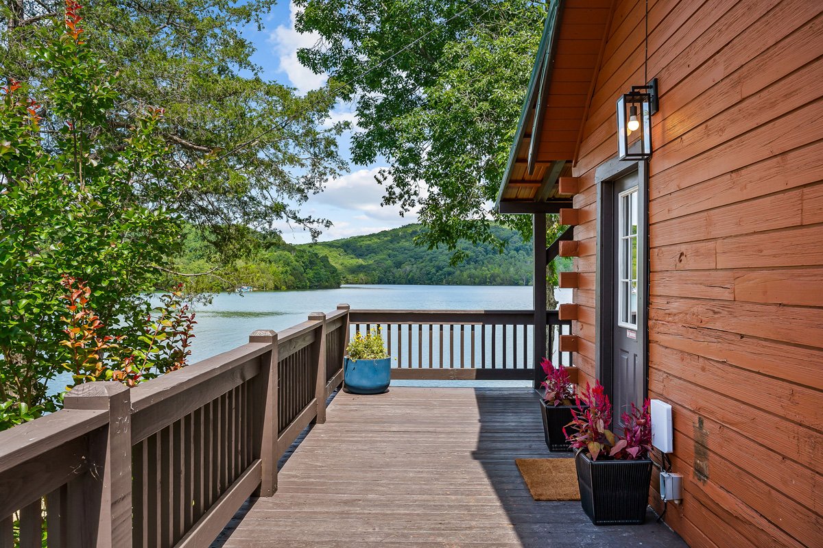 Cabin 12 | Mitchell Creek Marina