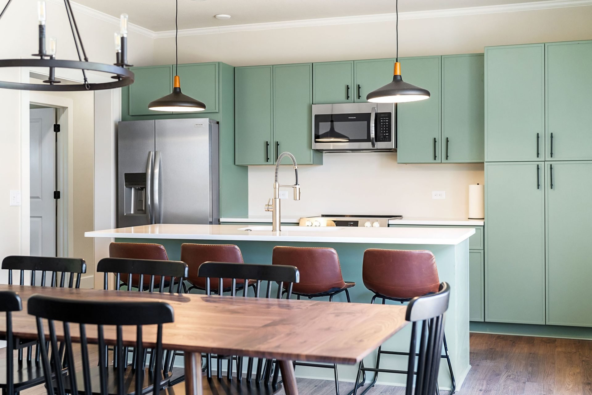 The Lake House | Mitchell Creek Marina